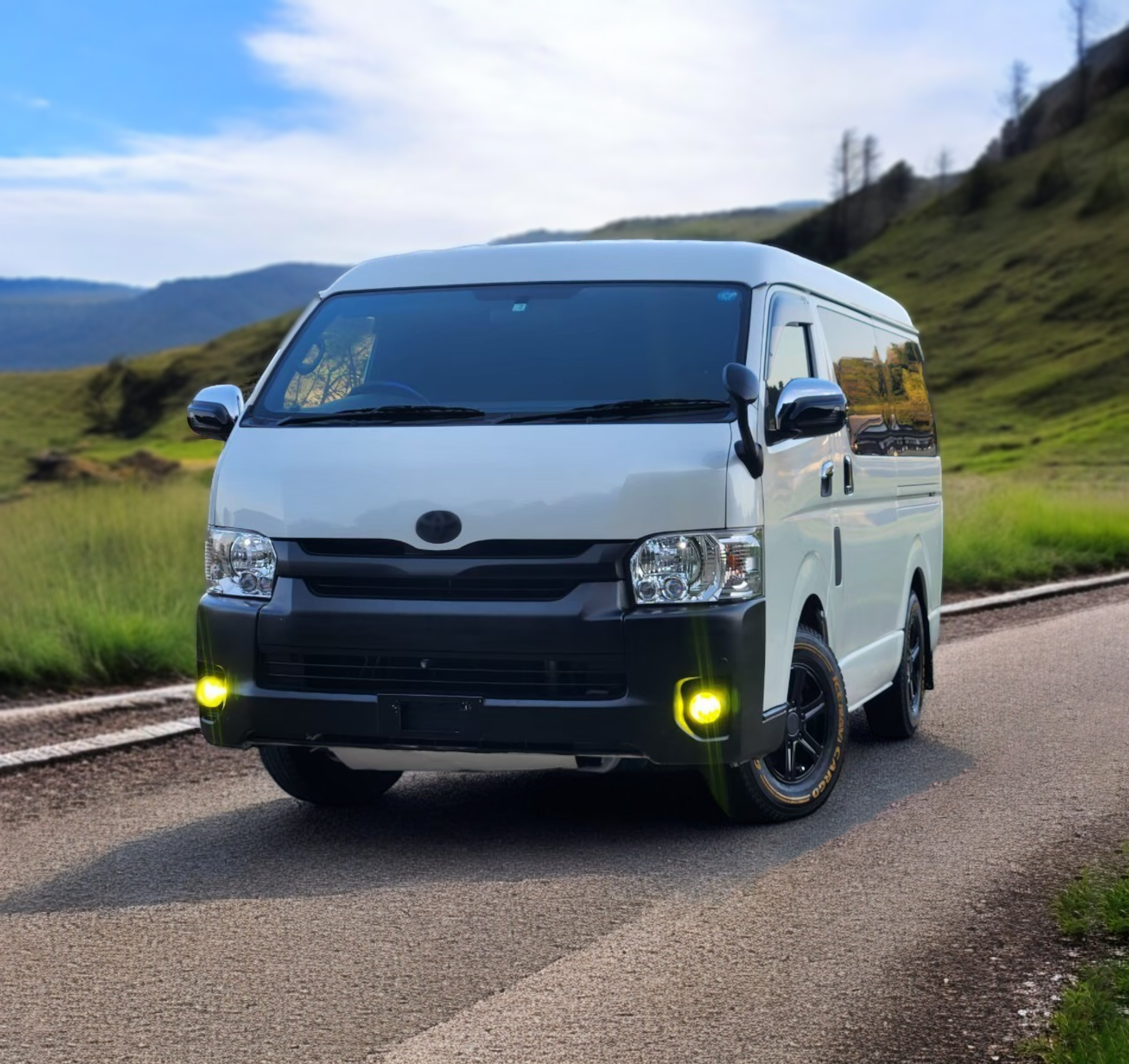 Toyota Hiace 4x4 Off-Road Van in Australia – Adventure & Camper Builds ...